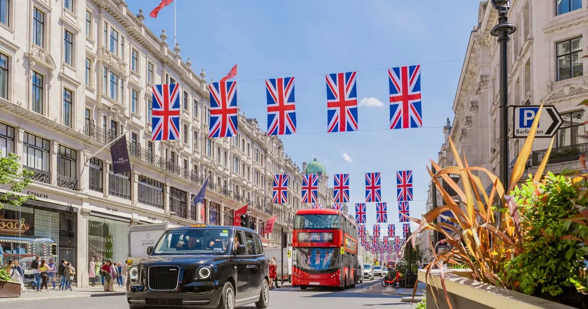 Discovering London's Regal Legacy: Historic West End… | Art of London