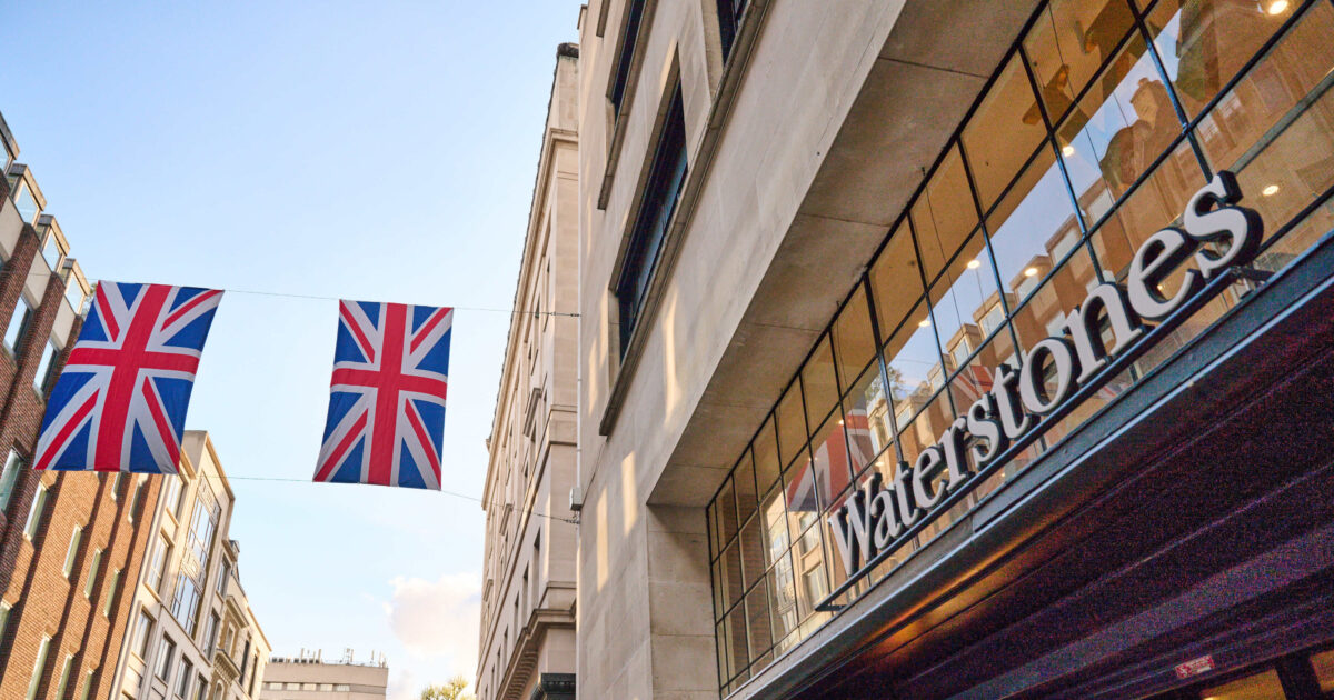 Tour Europe’s Largest Bookstore | Art of London